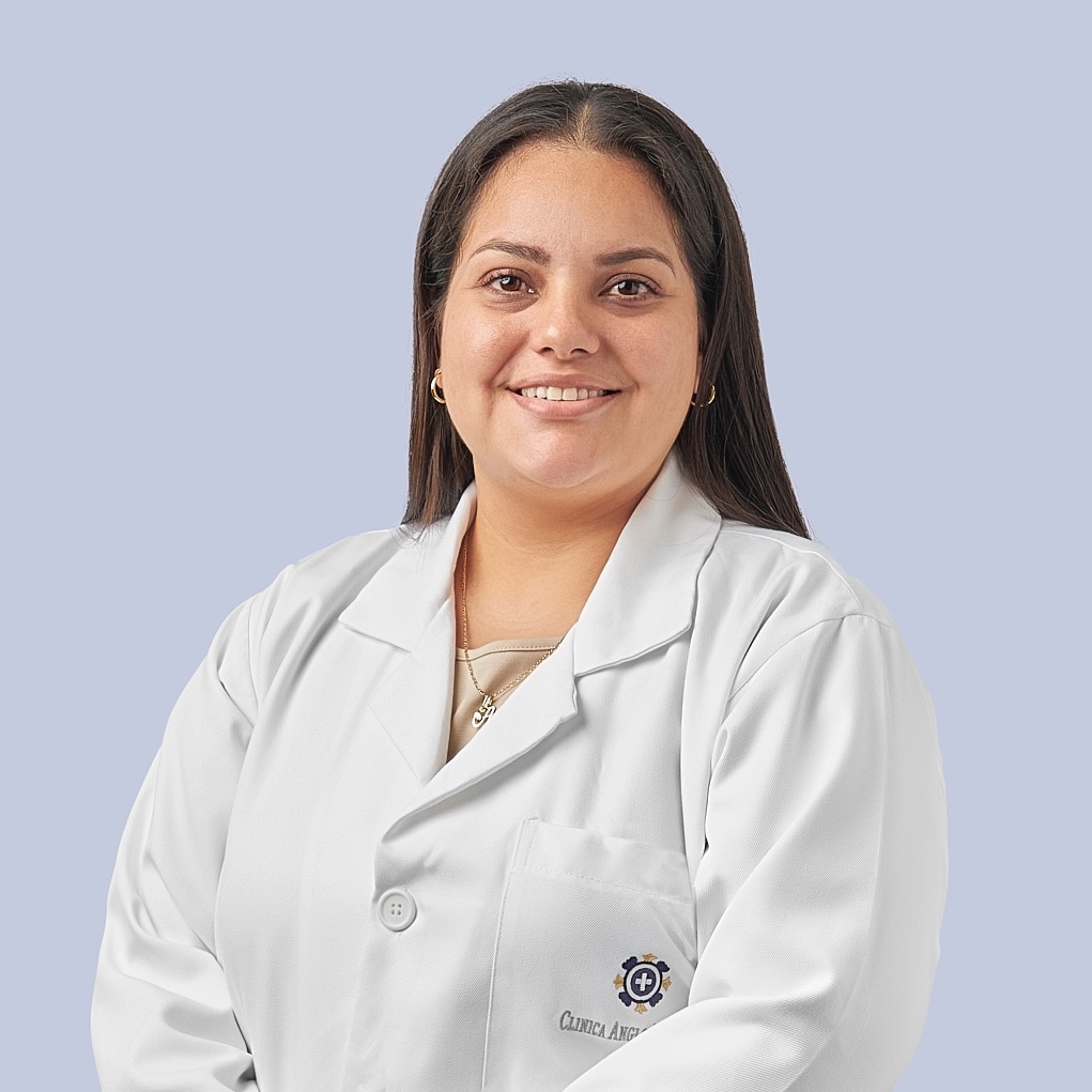Alesandra Zumaeta - Clínica Anglo Americana