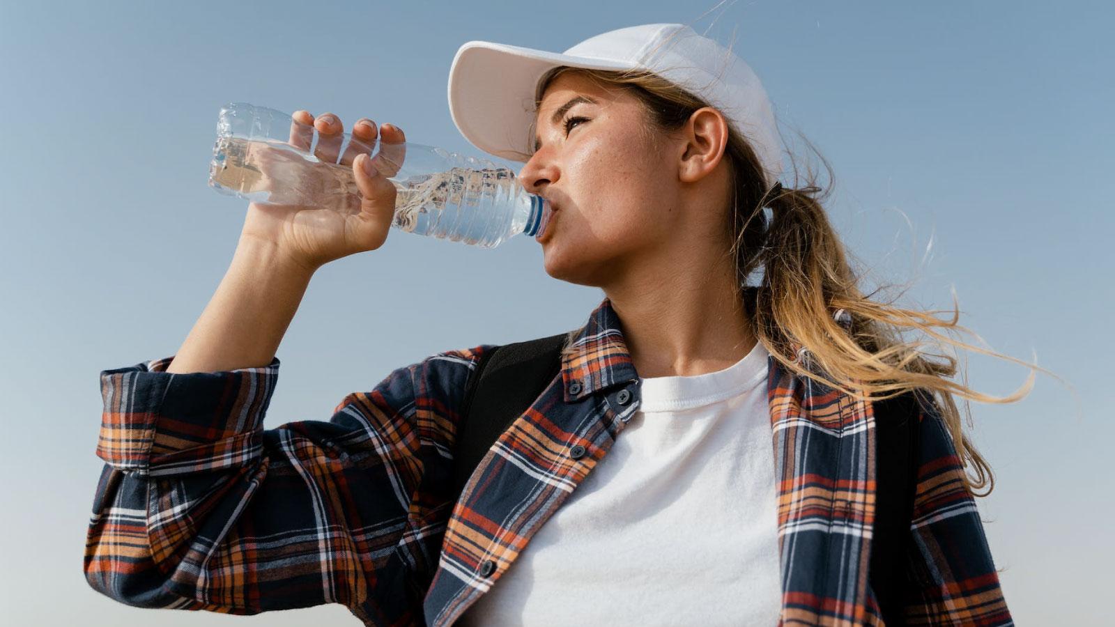 Los beneficios del agua y las opciones de hidratación saludable ...